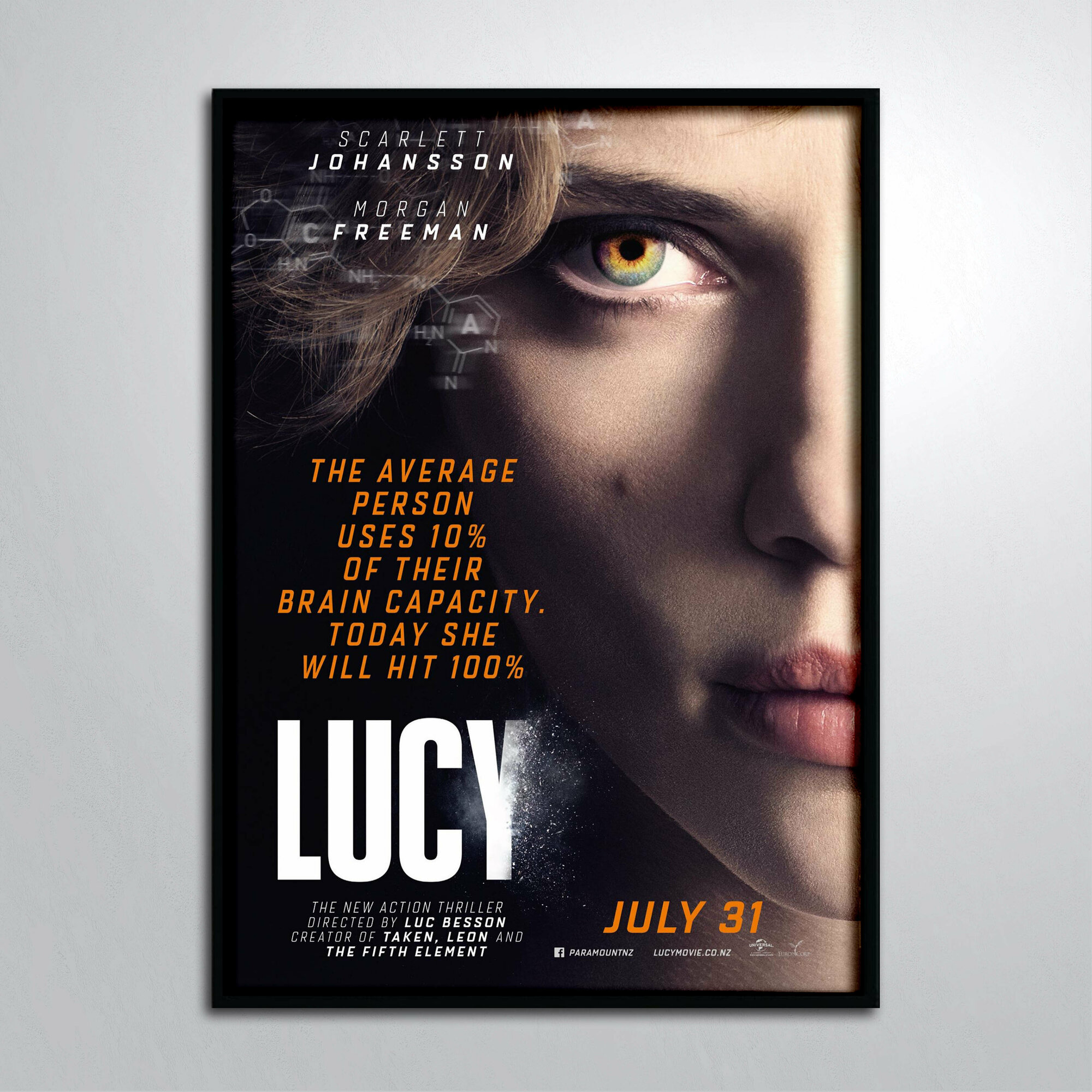 Постер без рамы/Люси Люк Бессон Скарлетт Йоханссон Lucy
