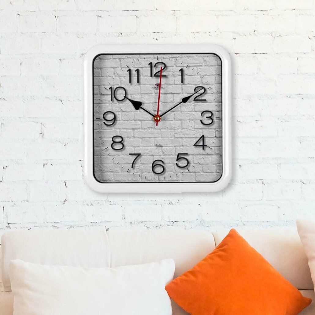 Настенные часы квадратные 22х22см 'Фактура', белый корпус, кирпичный циферблат