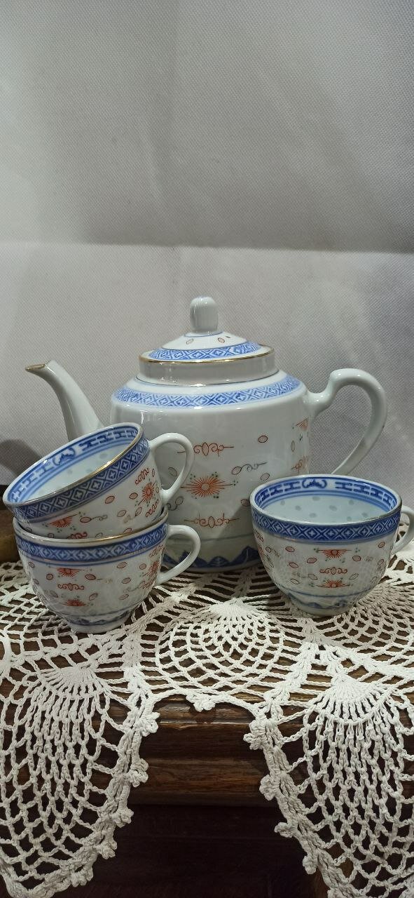 Сервиз чайный: чайник и чашки винтажный, фарфор, Старый Китай