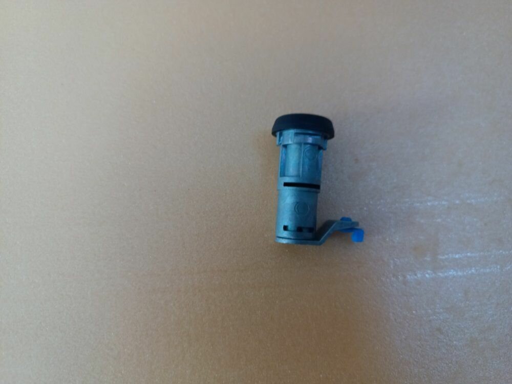 Личинки замка двери IVECO DAILY ивеко дейли