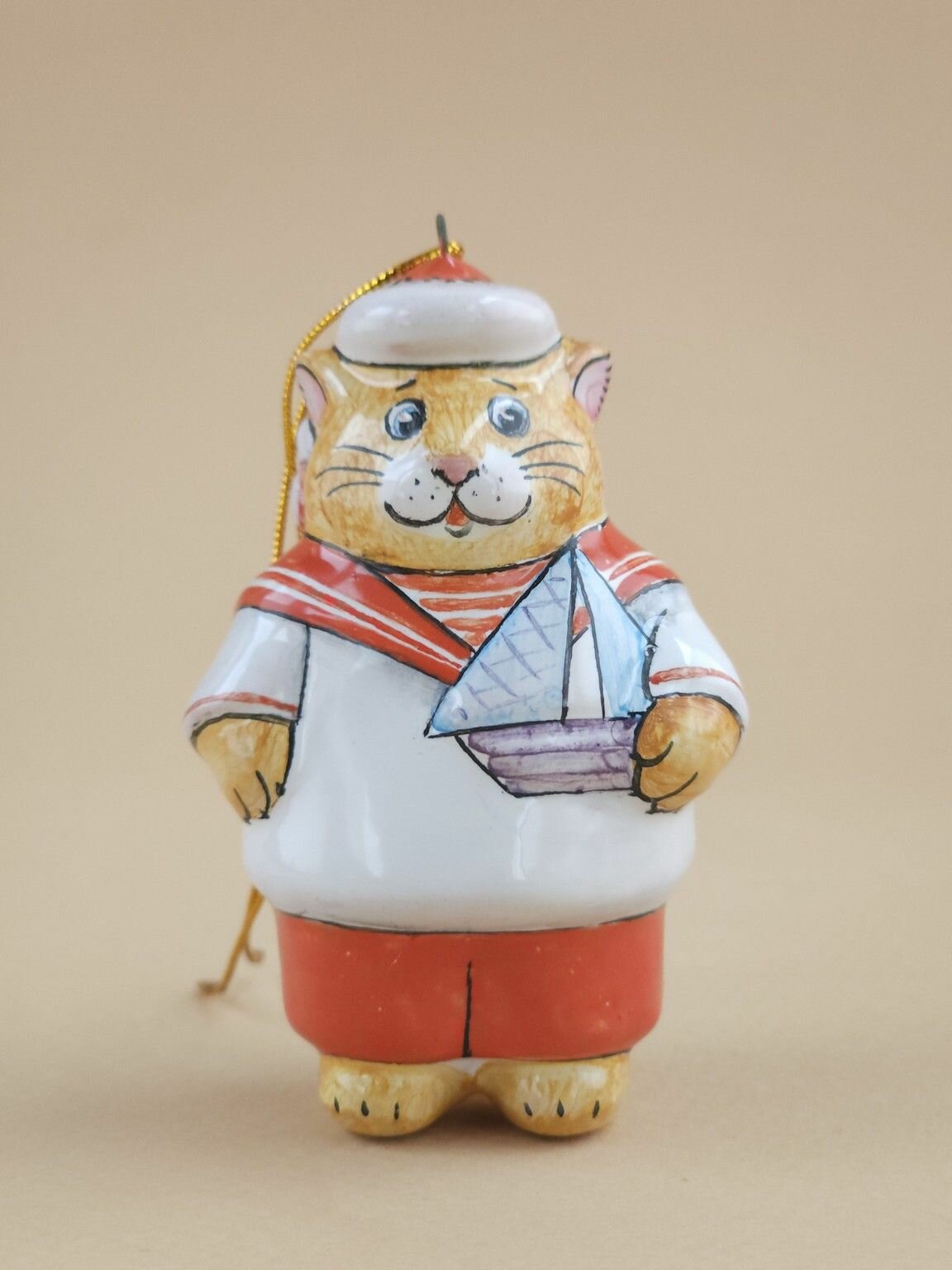 Ёлочная игрушка "Котик с корабликом". Ярославская майолика. Керамика ручной работы. Сделано в России.