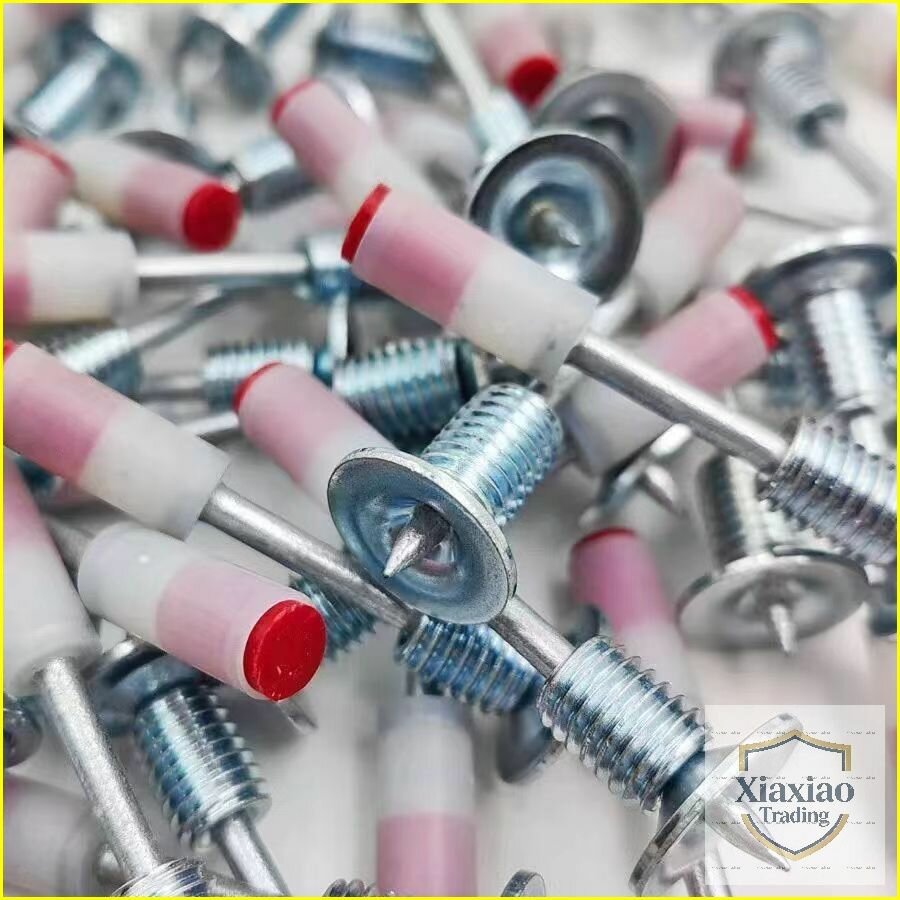 Эксклюзивные гвозди для пневмоинструмента в количестве 100 штук, оснащенные резьбой M8 диаметром 7,3 мм, комплект гаек не предусмотрен