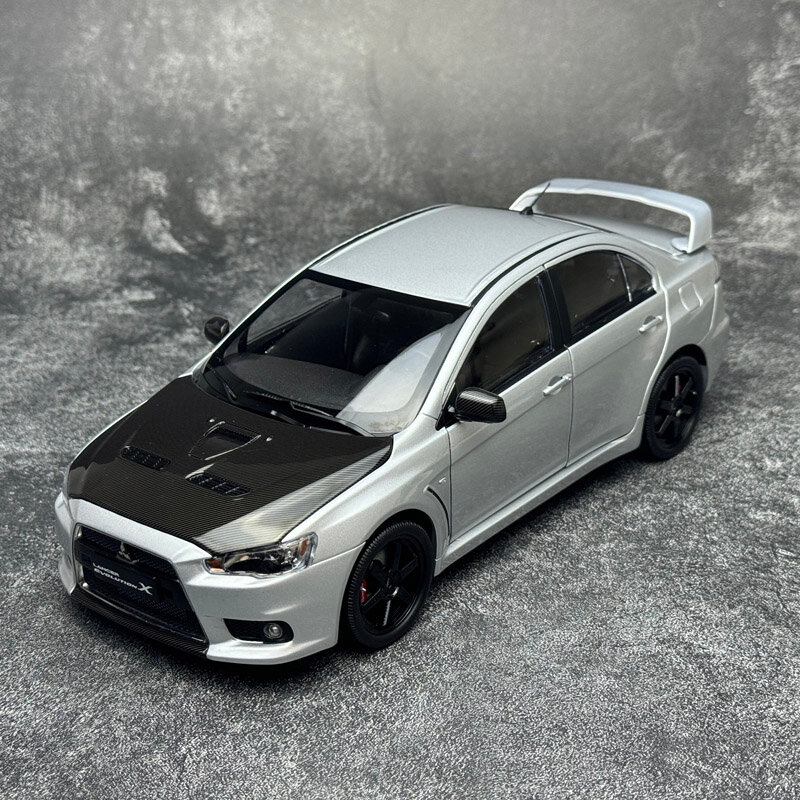 Модель автомобиля Mitsubishi Lancer Evolution X EVO 10 1:18, металлический сплав, подарок для мужчин, коллекционная, серебристый