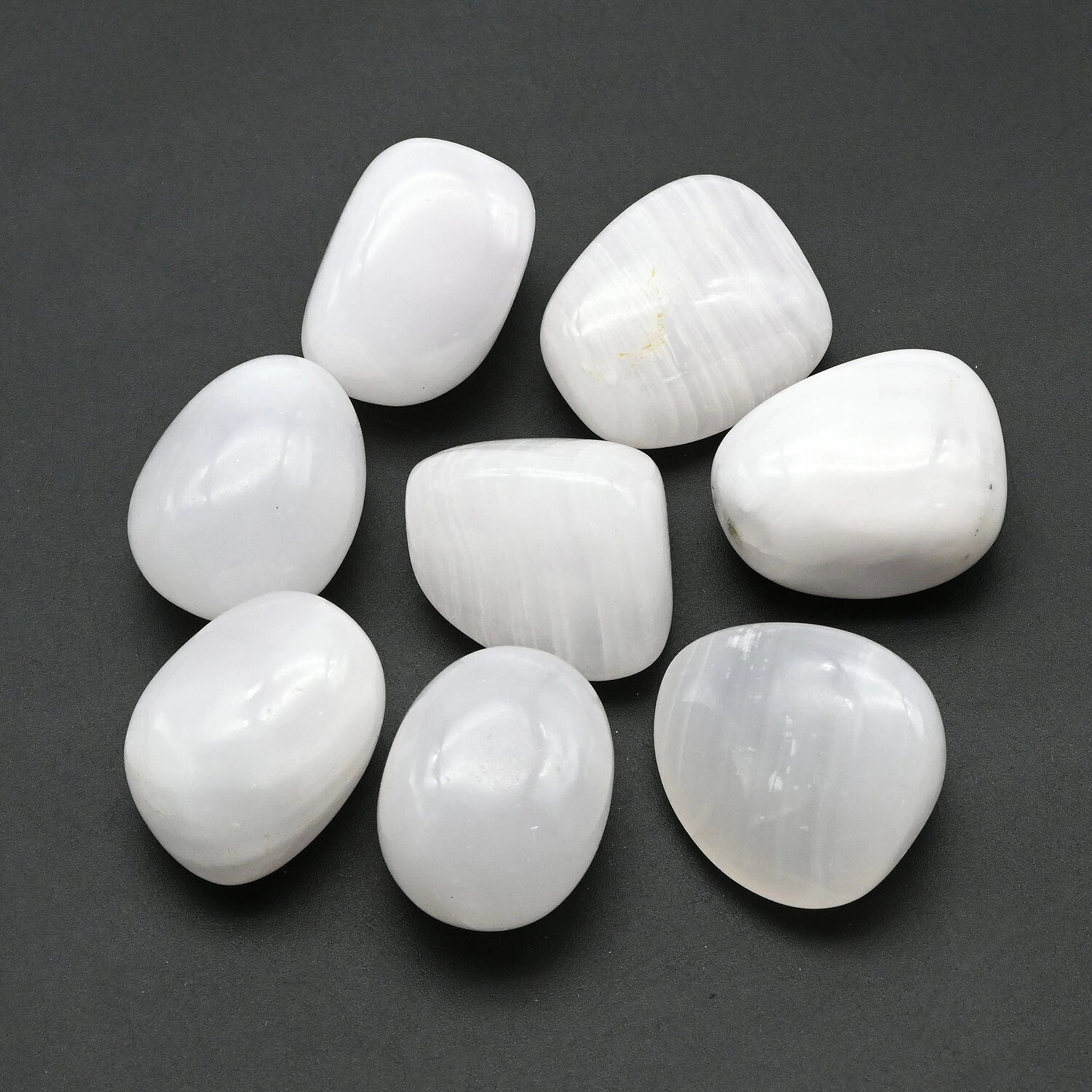 Минерал кальцит розовый 27*21*17мм, 15-19г (K). .