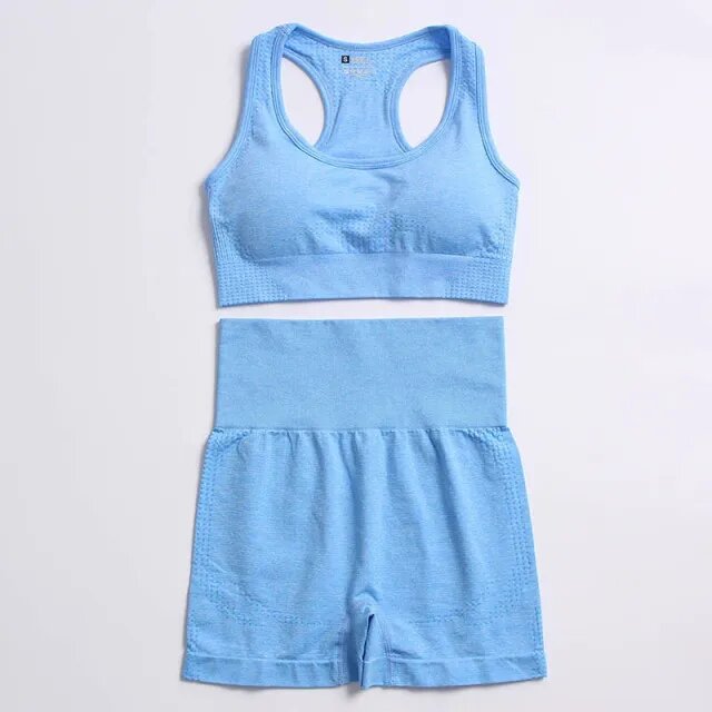 Костюм спортивный