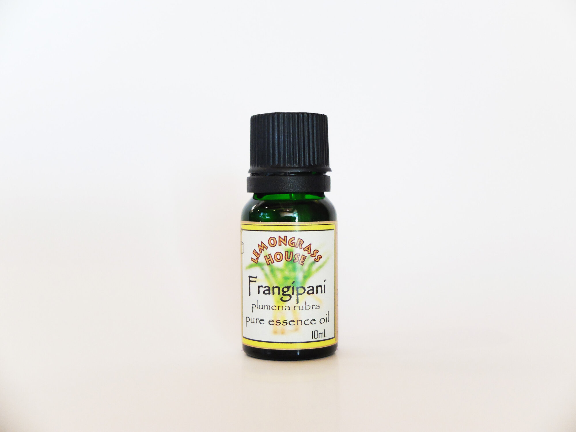 Эфирное масло "Франжипани" (плюмерии) Lemongrass House Essential Oil Frangipani 10 мл
