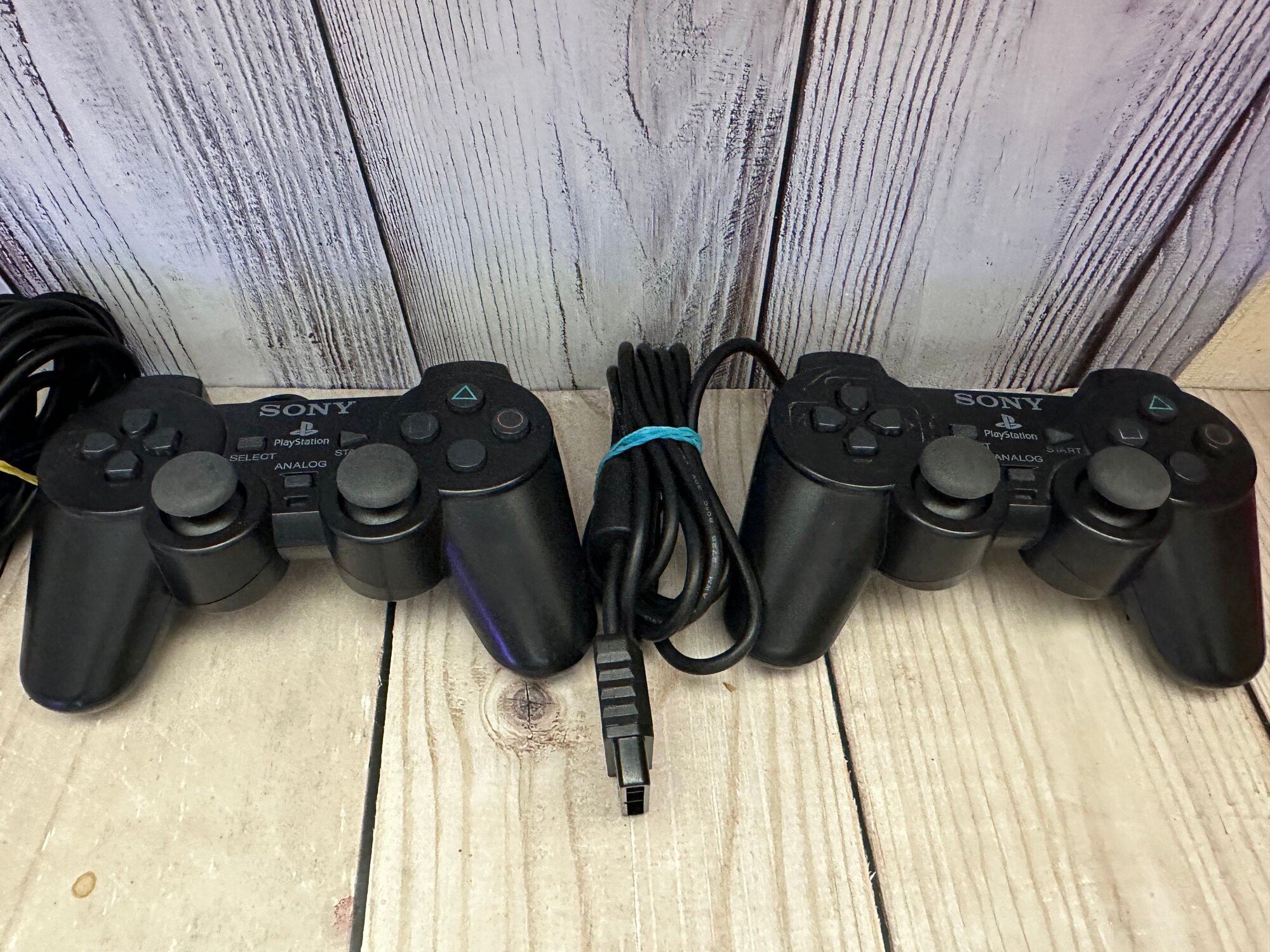 Геймпады для Play station 2 оригинальные комплект из 2ух штук!