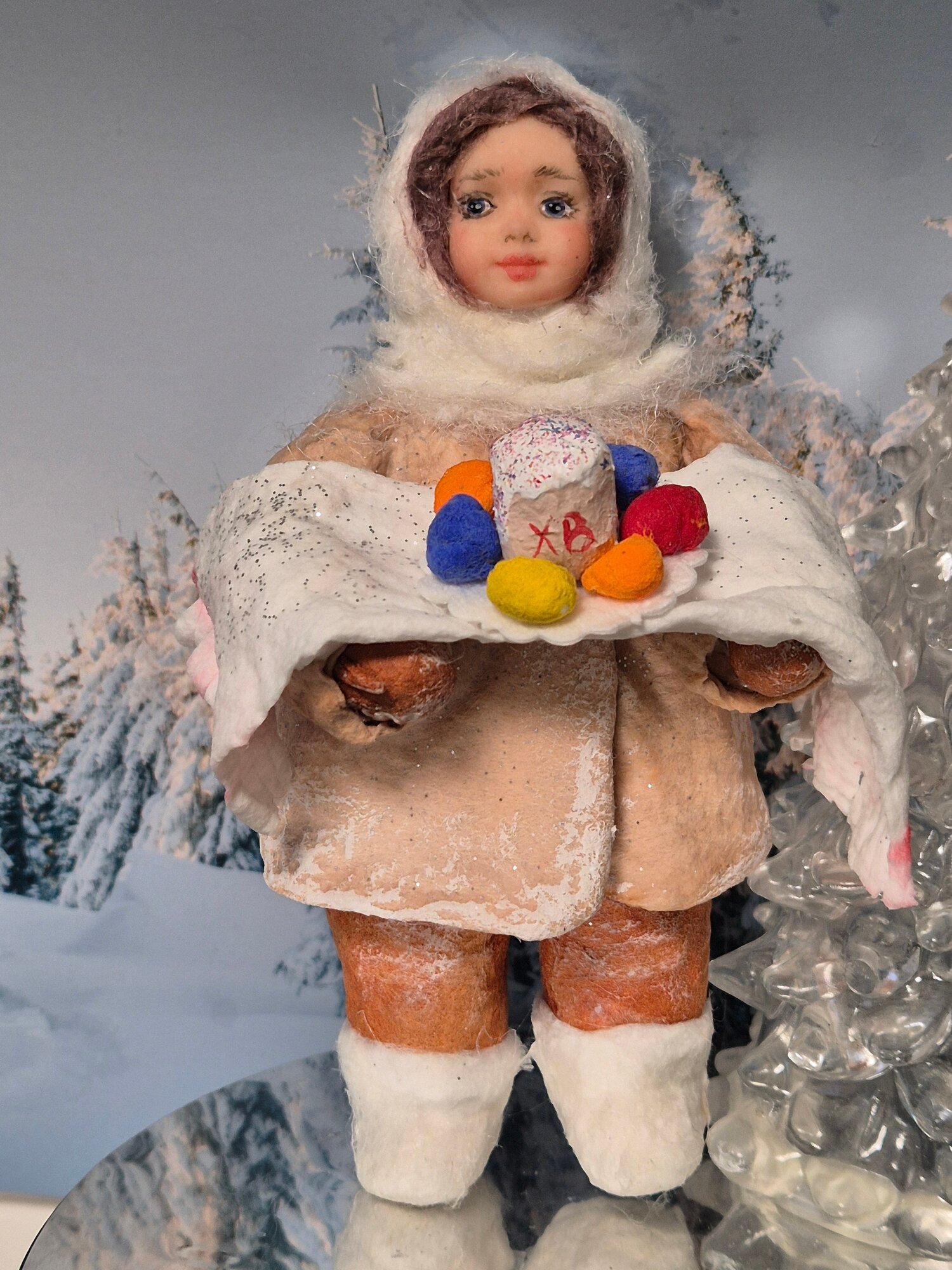 Елочная игрушка "Девочка. Пасха" Affavatta, ручная роспись, вата, цвет зелёный, высота 12 см