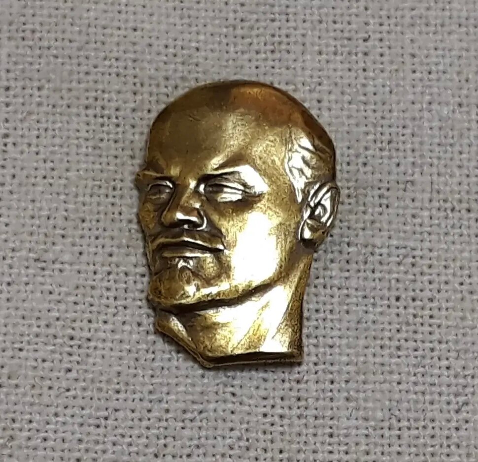 Тяжелый знак фрачник бюст Ленин