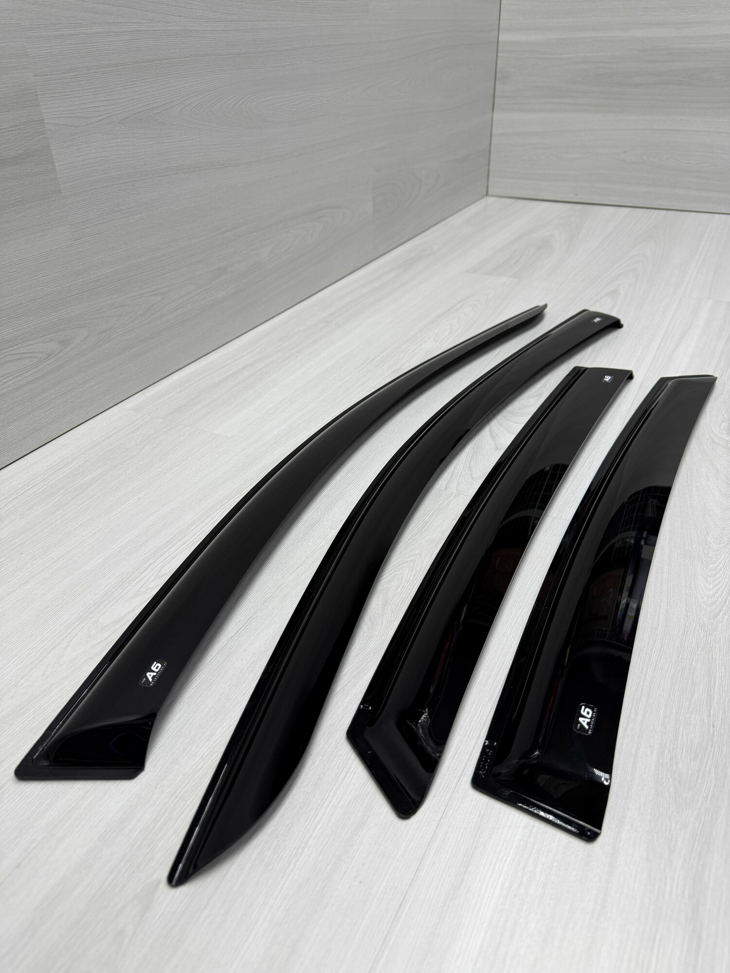 Дефлекторы (ветровики) окон на Audi A6 C6 2005-2011 Седан (Ауди А6)