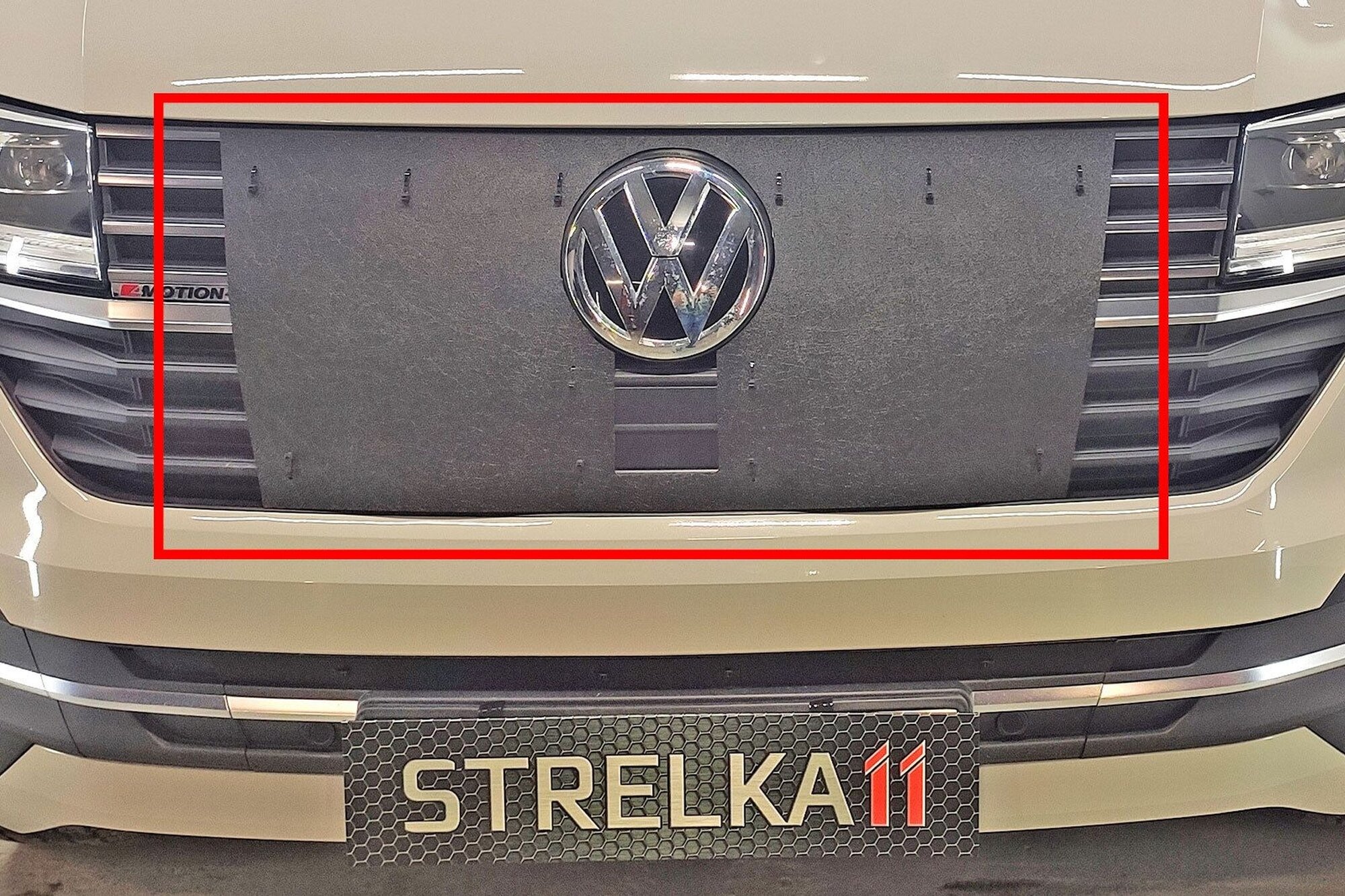 Зимняя защита на стяжках для Volkswagen T6.1 VI рест (Multivan, Caravelle, Transporter) (1 часть) 2019, верх