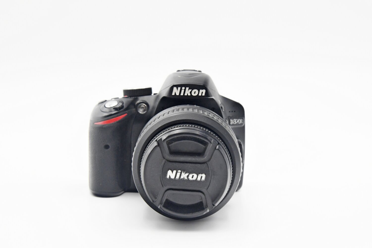 Зеркальный фотоаппарат Nikon D3200 Kit 18-55mm f/3.5-5.6G VR DX