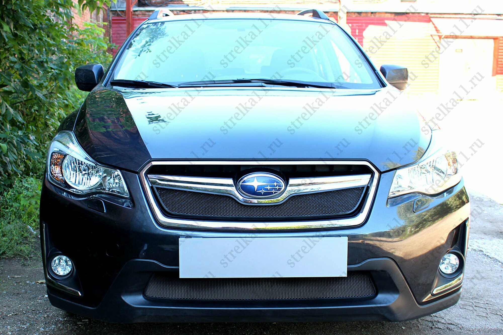 Защитная сетка радиатора с окантовкой и защелками для Subaru XV (I рестайлинг) 2016-, 2шт