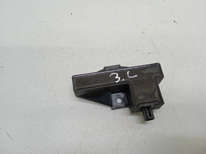 Б/У Ауди А6 С6, Audi Allroad quattro 2006-2012 Антенна Audi A6 2004-2011 C6 132621 VAG арт. 4F0909141