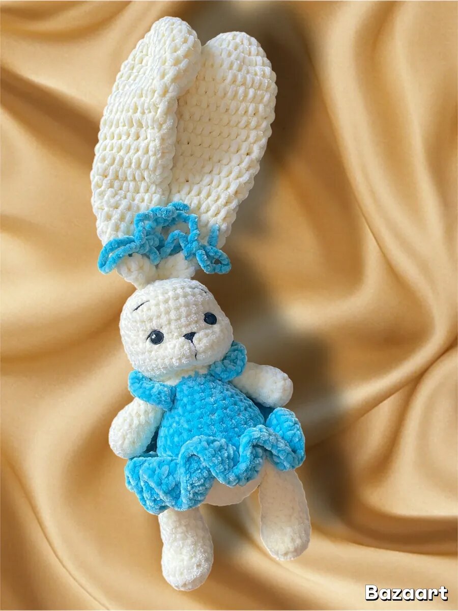 Плюшевый заяц в голубом платье на подарок