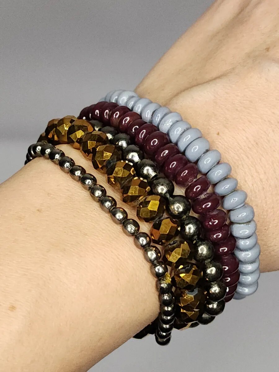 Набор браслетов, керамика, дерево, бисер, металл