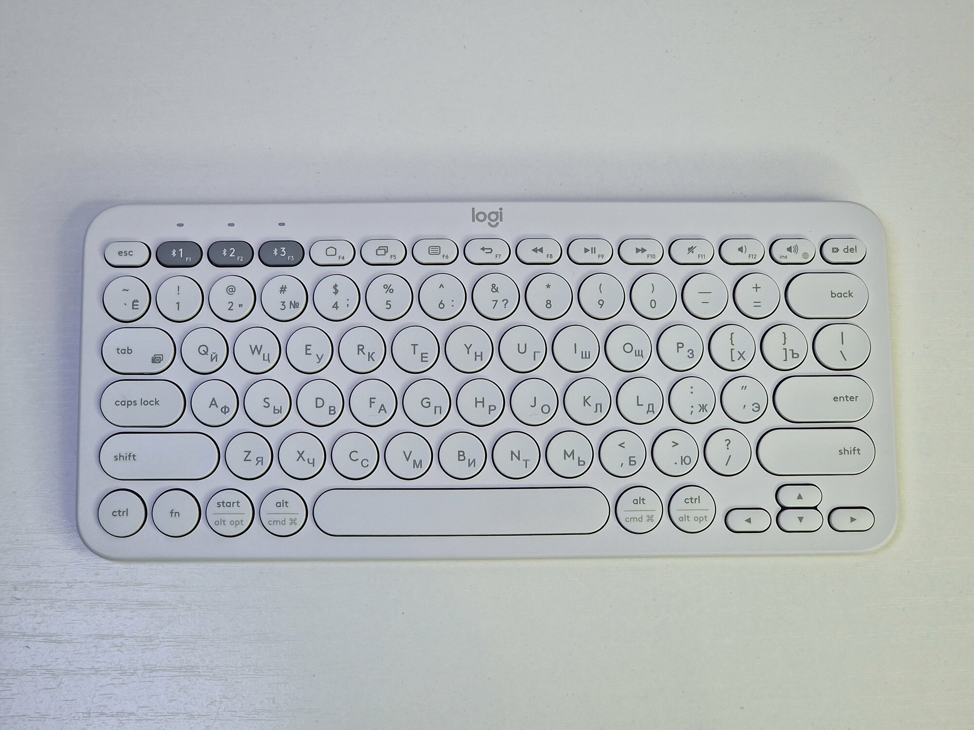 Беспроводная клавиатура Logitech K380 Multi-Device белый, английская/русская