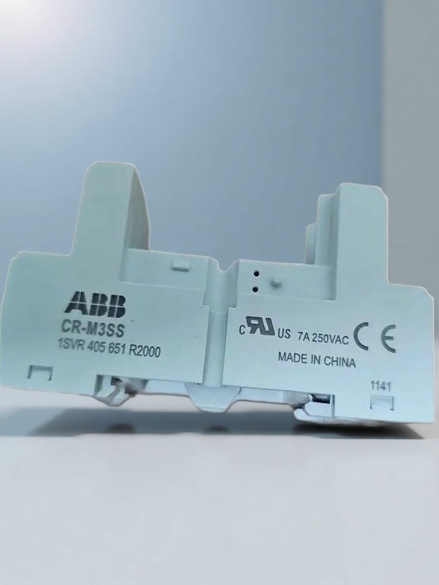 Цоколь CR-M3SS (стандартный) для реле CR-M 3ПК винтовой 1SVR405651R2000