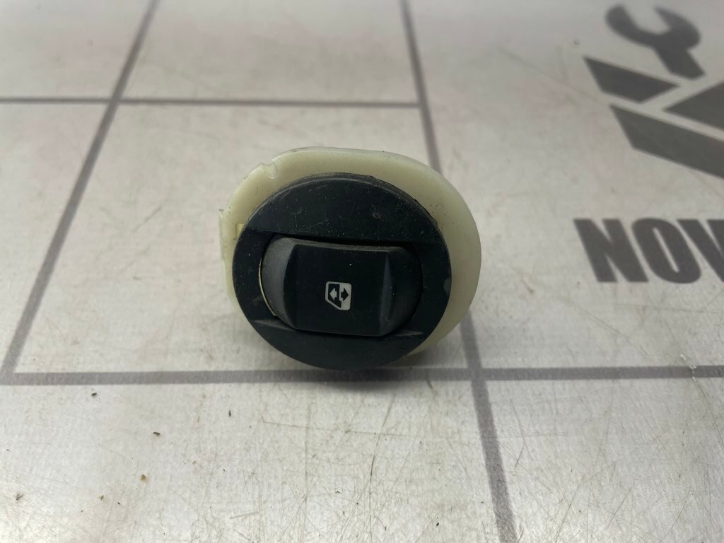 Кнопка стеклоподъемника Renault Megane 2 02-09