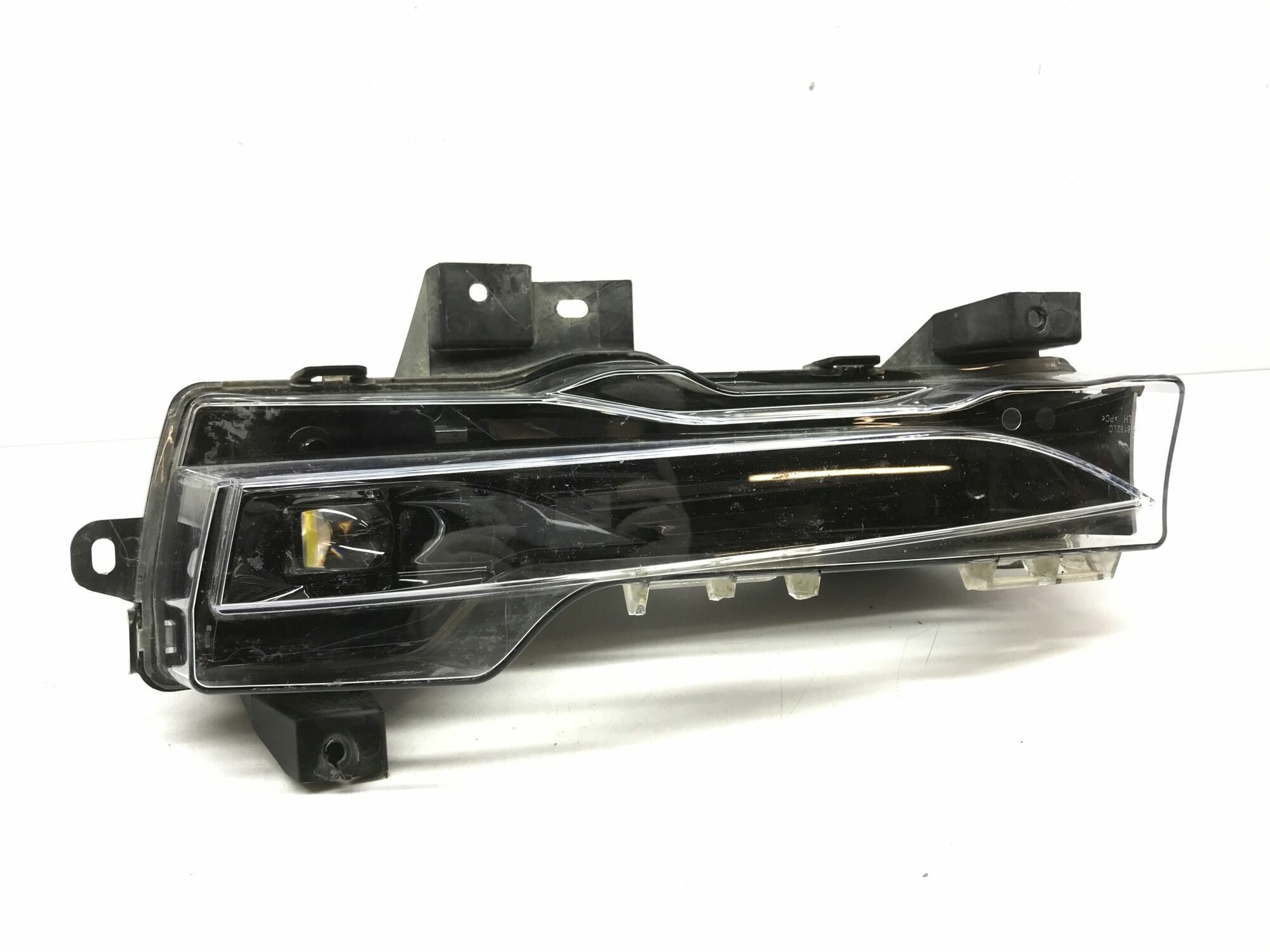 Фара противотуманная левая неоригинал для Tesla Model 3 / Model Y 1624797-00-A / 1624797N