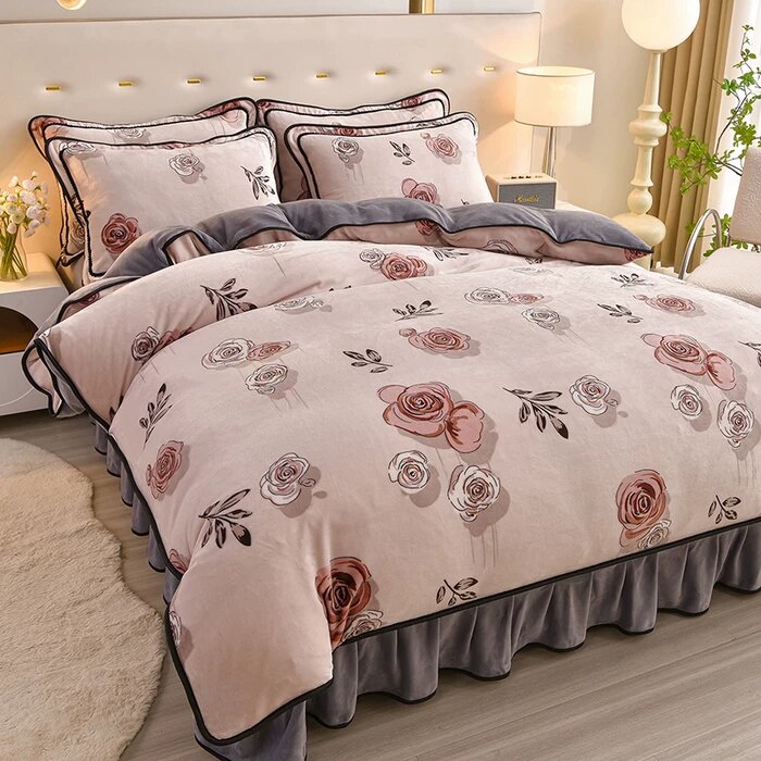 Комплект постельного белья Crystal Home Textiles из утолщенного молочного вельвета, четырехпредметный, двусторонний