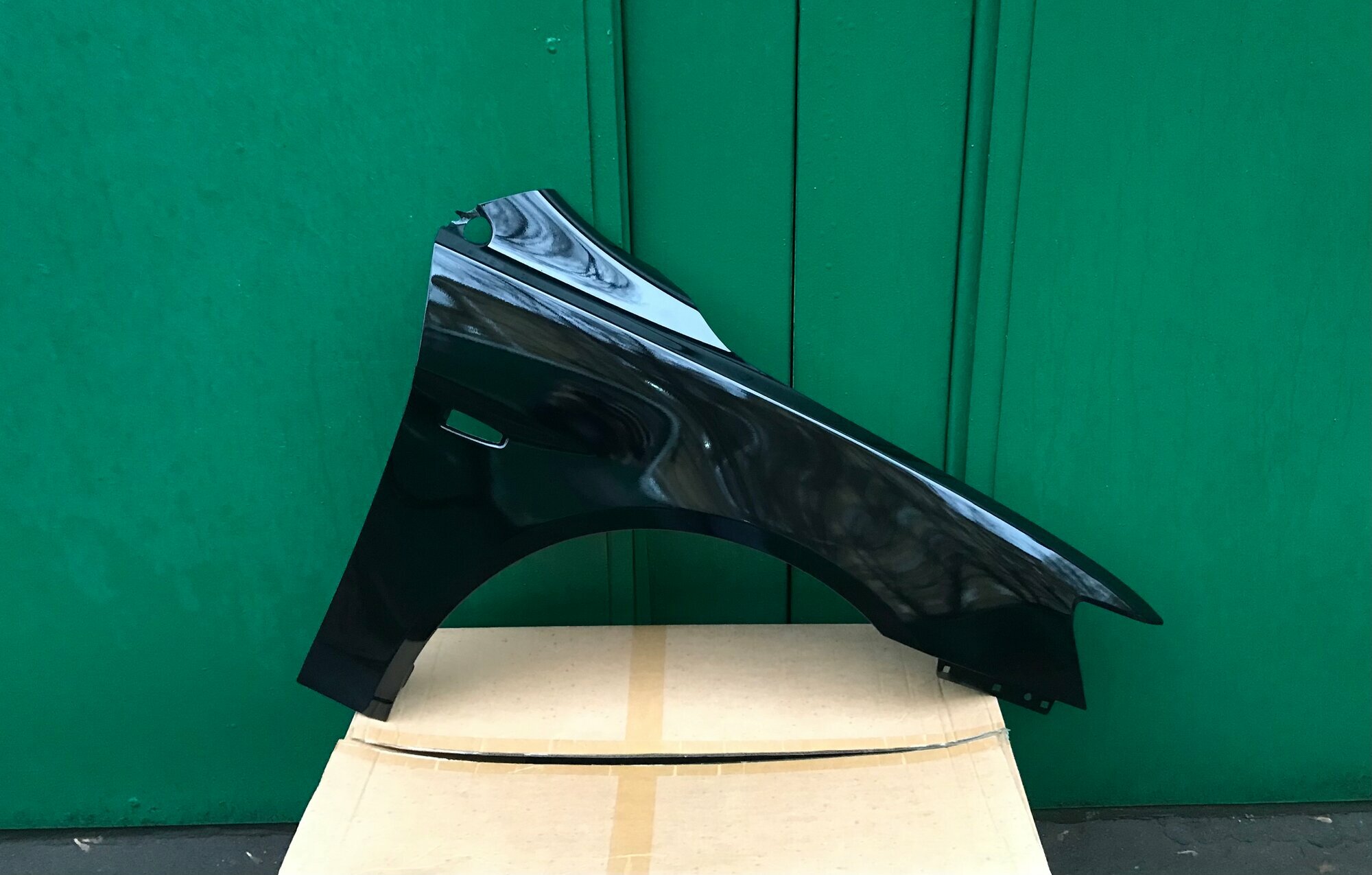 Крыло правое X42, для Mitsubishi Lancer X 2008-2012, цвет черный