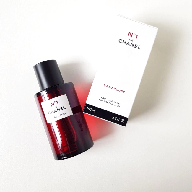 No 1 De Chanel L Eau Rouge - дымка для тела женская 100 мл / Шанель Номер 1 Ле Руж