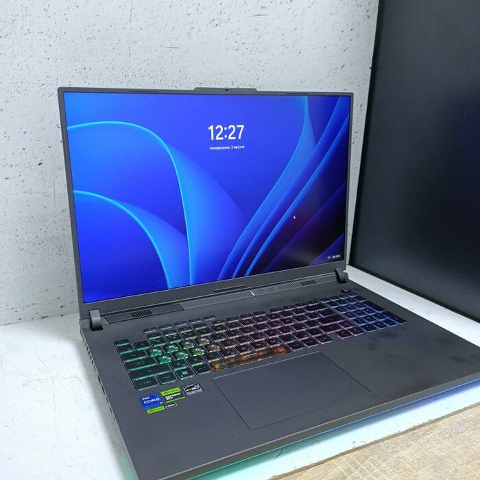 Ноутбук Asus Rog Strix G814J — фото 1