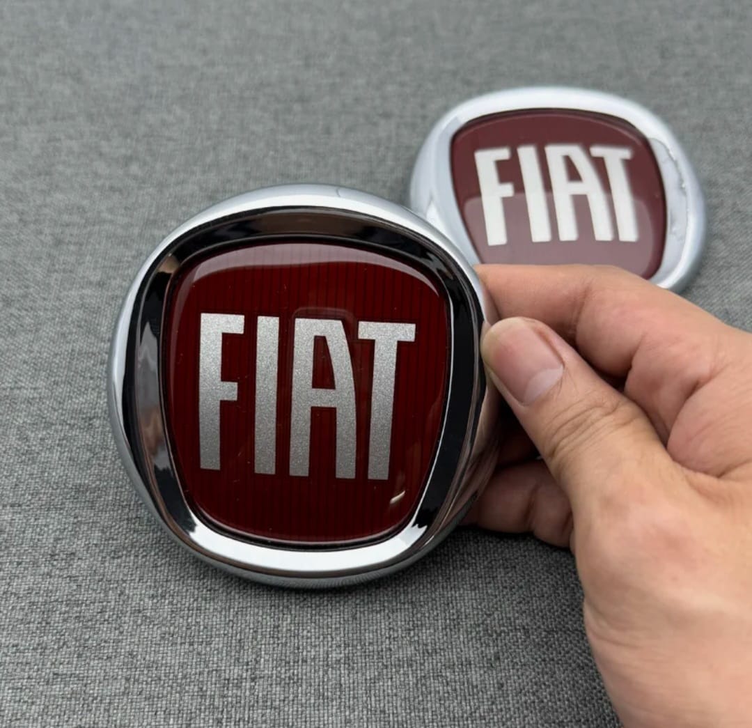 Эмблема Fiat 95 мм скотч красный новый