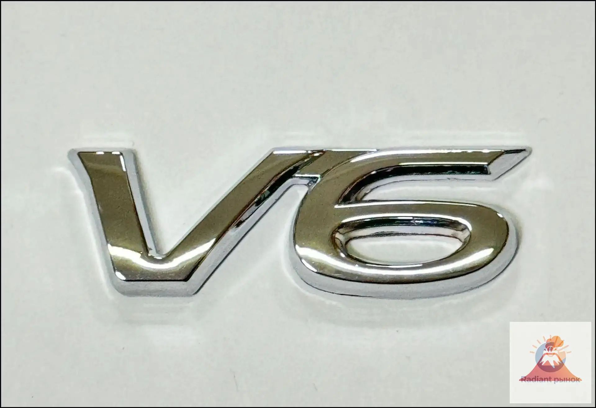 Эмблема (Шильдик) на Toyota Camry V50-V75 (2012-2024)