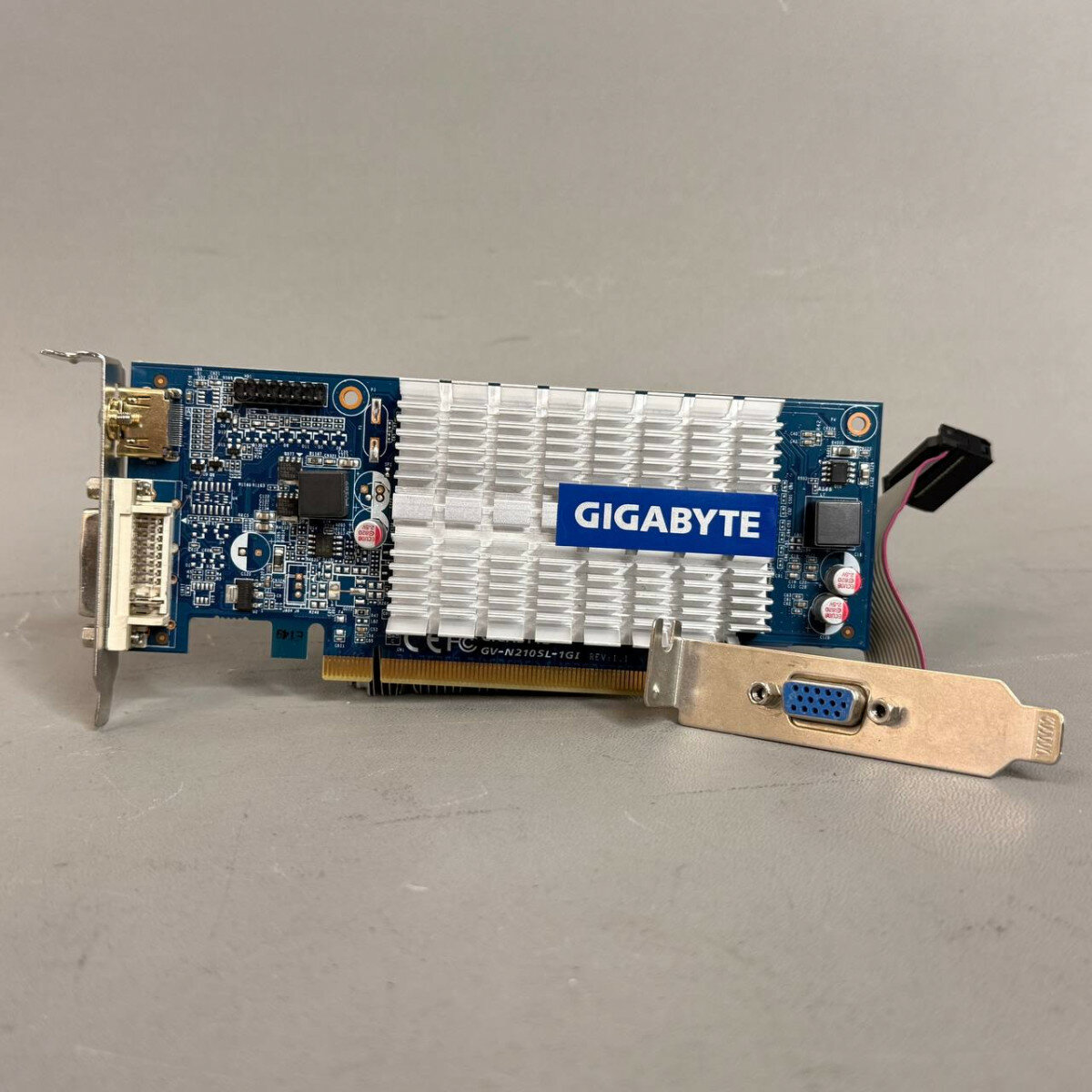Видеокарта GIGABYTE GeForce 210 1G, GV-N210SL-1GI