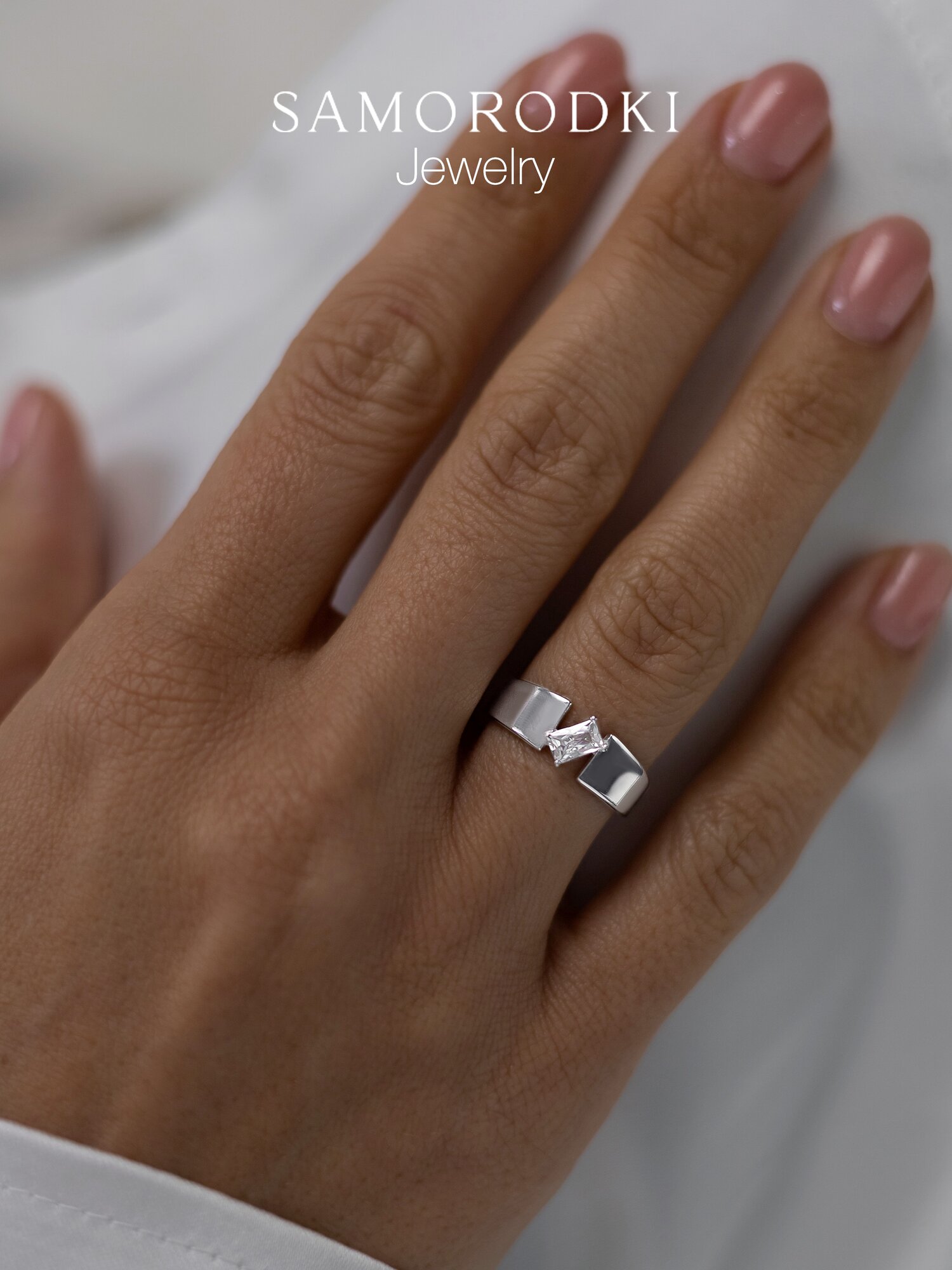 Кольцо на фалангу, тонкое SamoroDki Jewelry, серебро, 925 проба, родирование, фианит, размер 18, ширина 2.5 мм, бесцветный, серебристый, белый — фото 1