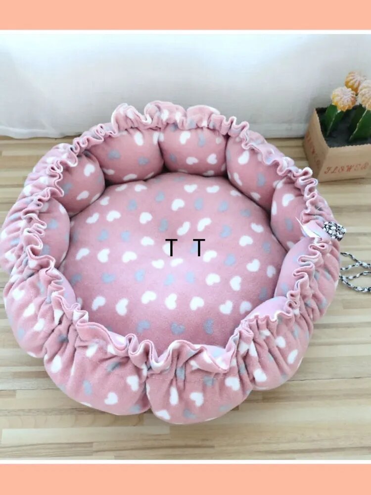 Коврик для кошачьей конуры