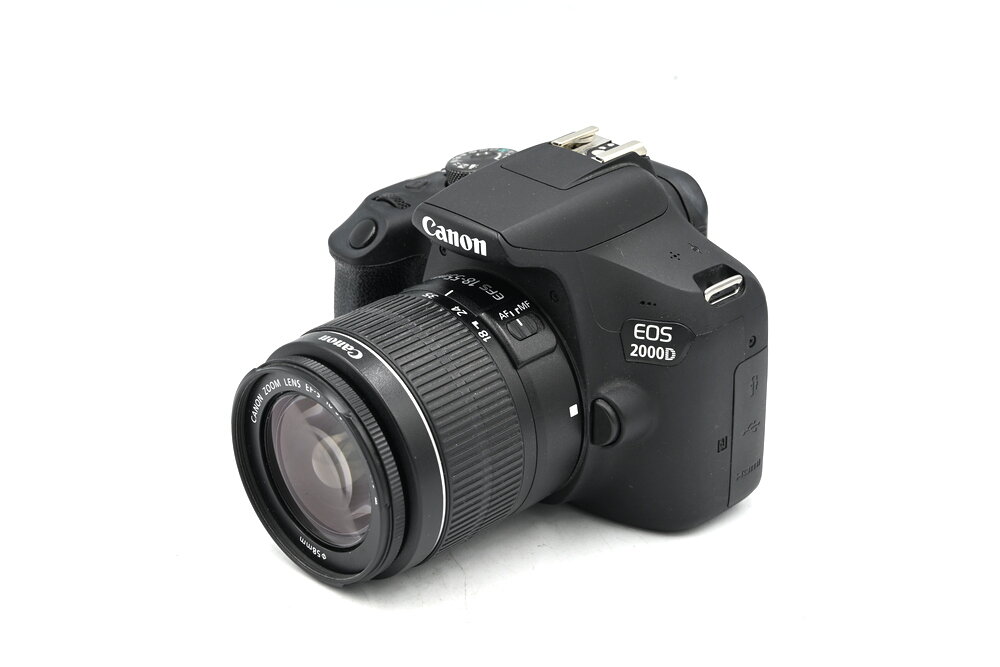 Зеркальный фотоаппарат Canon EOS 2000D Kit EF-S 18-55mm DC