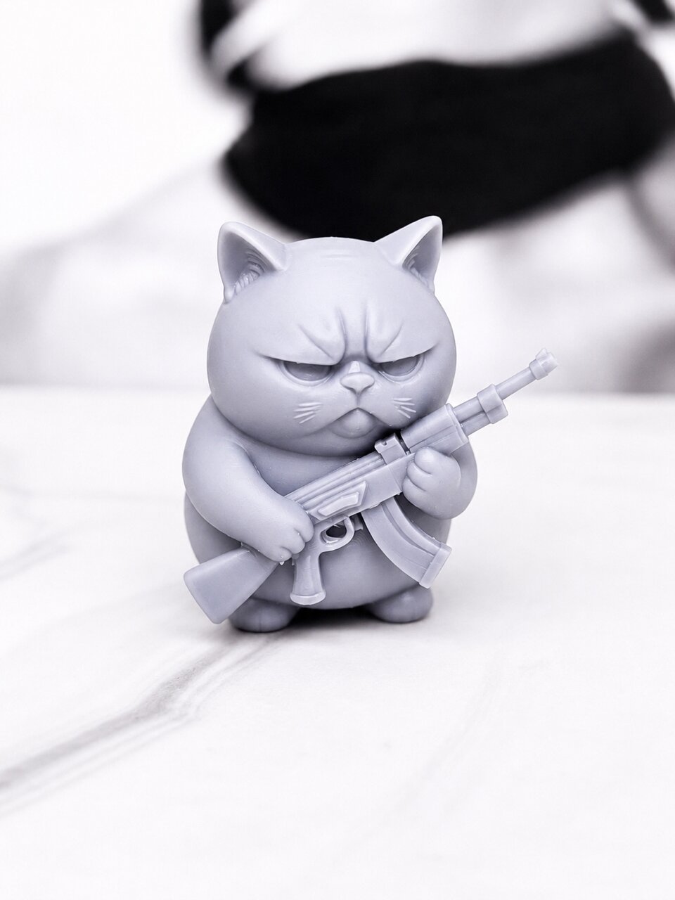 Миниатюра "Кот с АК" - 60 мм.