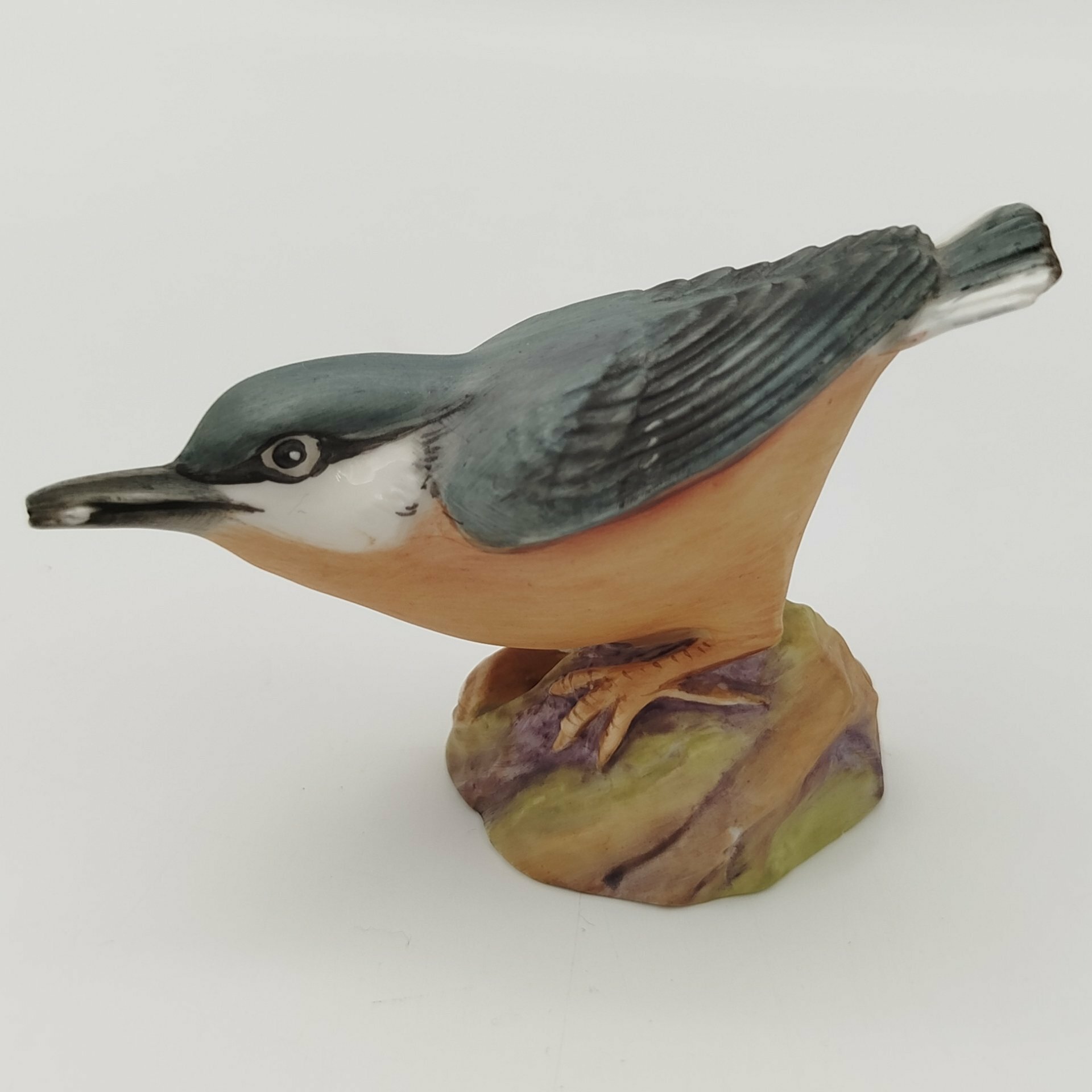 Миниатюрная статуэтка "The Nuthatch" ("Поползень"), Royal Worcester, фарфор, роспись