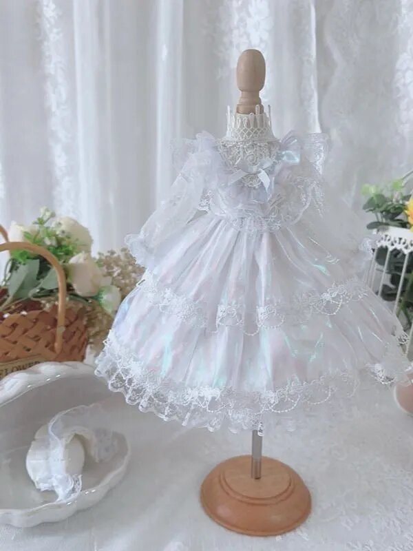 Комплект одежды для куклы Блайз, белое переливающееся лолита-платье с кружевой повязкой (платье+повязка)