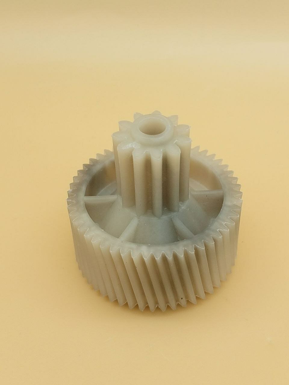 Шестерня для мясорубки Moulinex HV2/HV4/HV6, 42/17 мм, 50 косых и 11 прямых зубьев