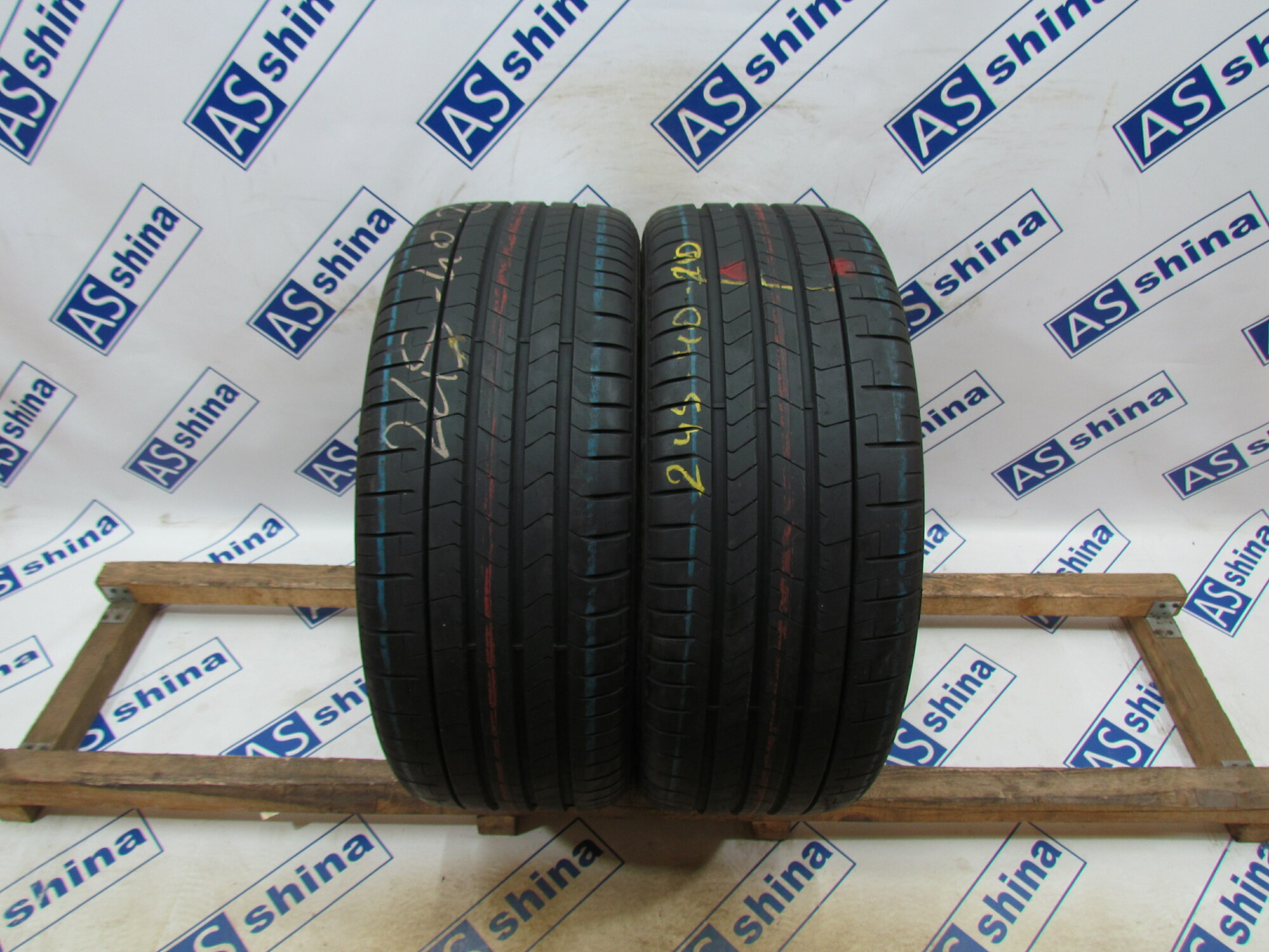 Комплект (2 шт) Pirelli P Zero PZ4 245 40 R20 летние БУ шины 5-10% износ , артикул 0029501