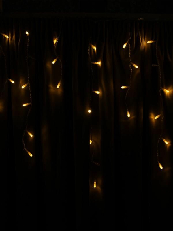 Гирлянда «Бахрома» OIC100LSE-WW-T-I4-F 100 LED WH уличная IP44 бел. SHLights 4690601035004