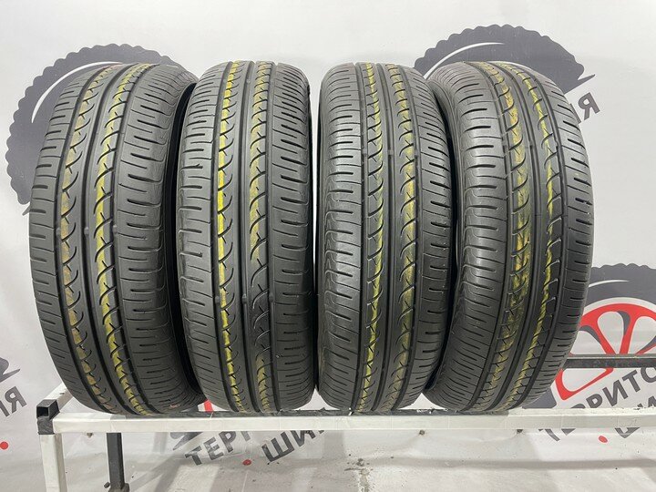 Комплект (4 шт) летних БУ шин Yokohama BluEarth AE01 195/65 R15 30% износ