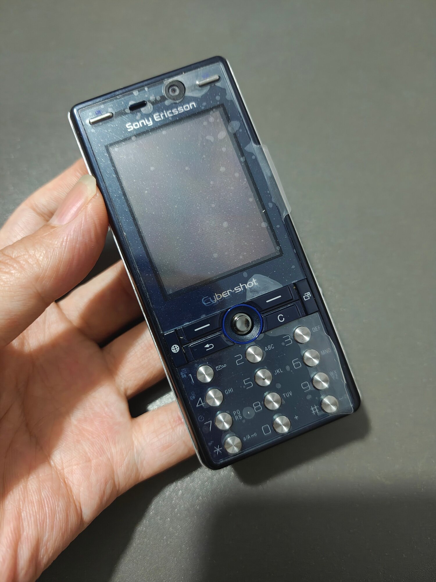 Sony Ericsson Мобильный телефон