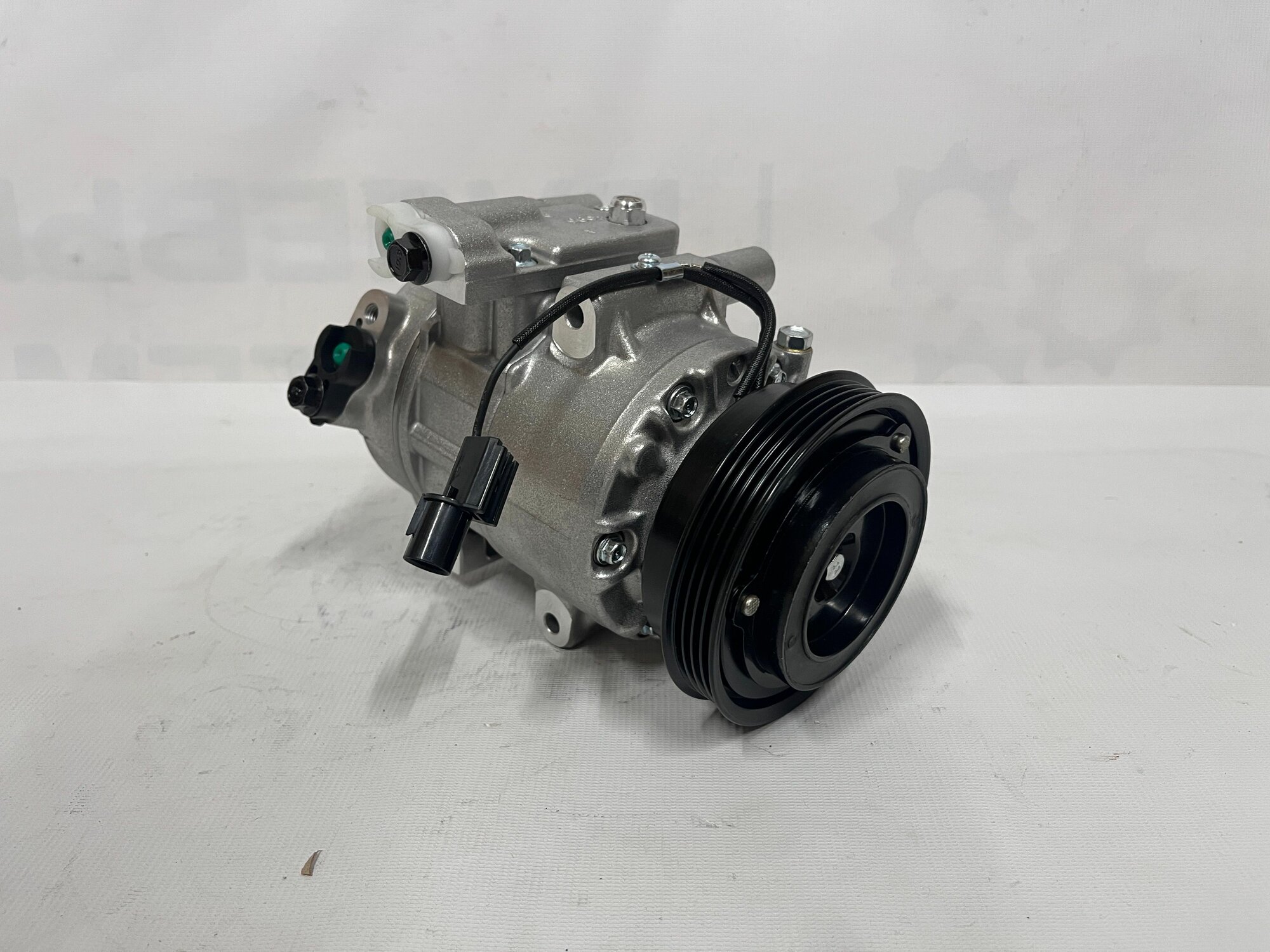 Компрессор кондиционера Kia Rio 2 2005-2011 Pride 977011G000 — фото 1