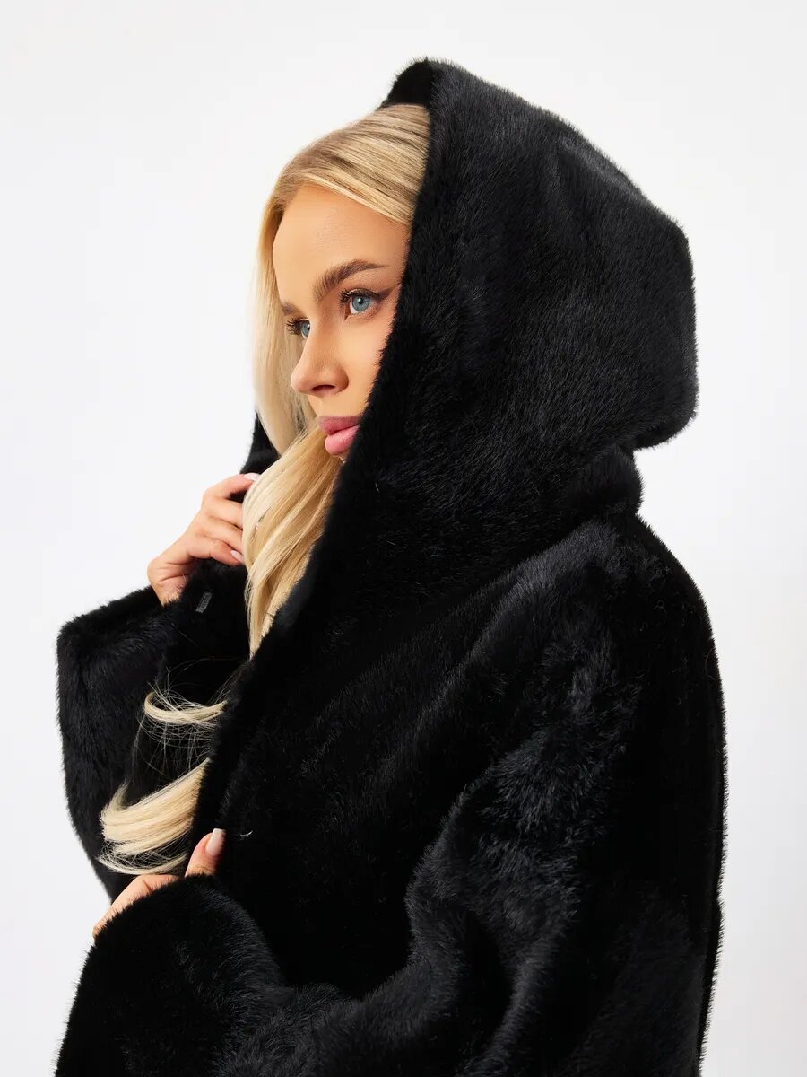 Пальто из экомеха