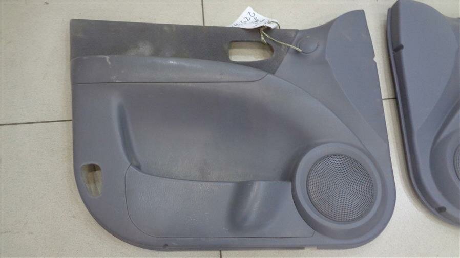 Обшивка двери передней левой от Hyundai Matrix 2001-2010