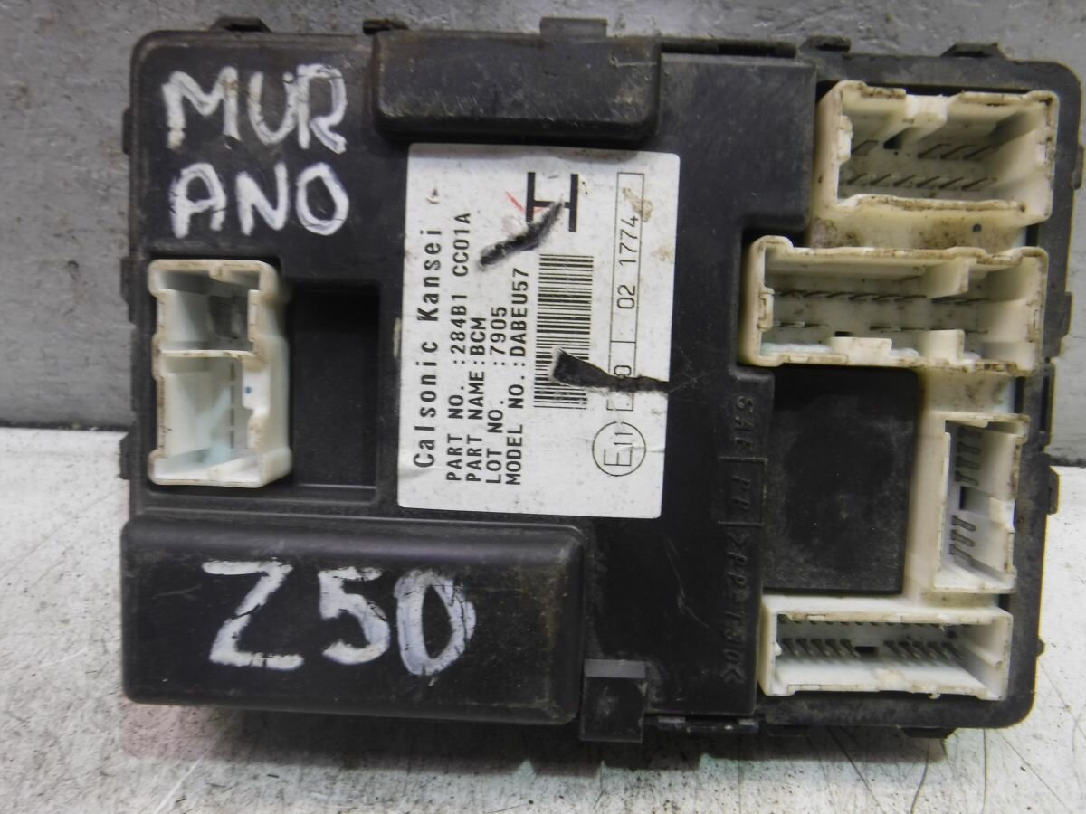 Блок комфорта Nissan Murano Z50 (2002—2008) 284B1CC01A