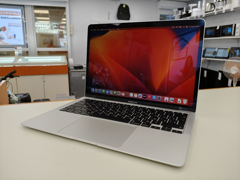 Ноутбук Apple MacBook Air 2020 13" M1 8/256Gb Space Grey (Серый космос) Б/У, Уценка