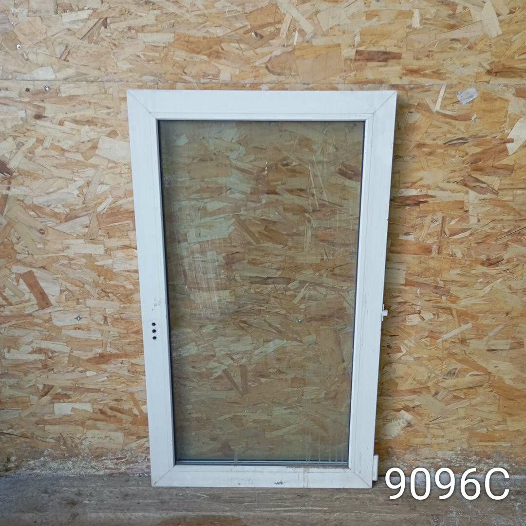 Рамы ПВХ Б/У 1200(в) х 700(ш) с стеклопакетом