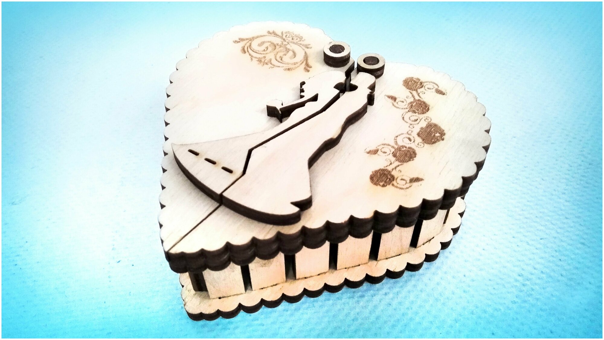 Сборная модель коробочка для колец - 10х10х3,5 см