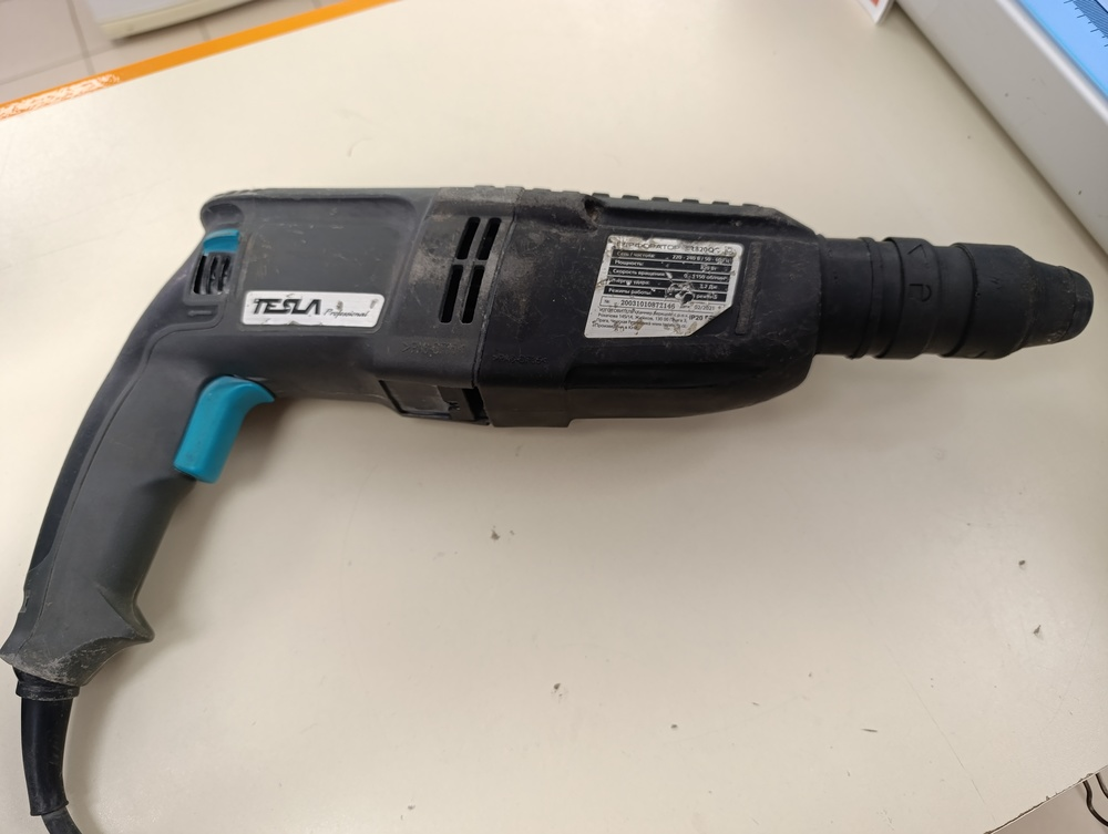 Перфоратор Tesla TR820QC Б/У — фото 1